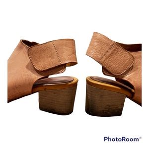 Kork-Ease | Shoes | Korks Blush Tan Leather Velcro Mules Chunky Heel ...